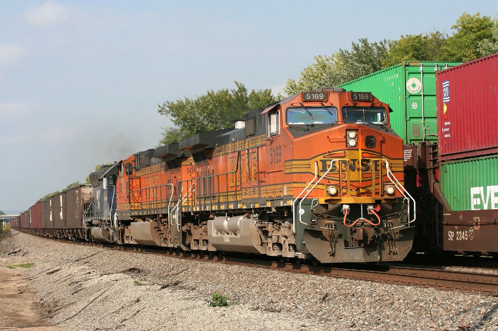 BNSF 5169